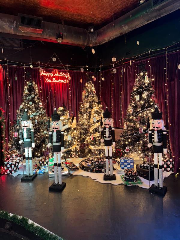 Emo Christmas at Arlo Williamsburg - Mirror Bar at Arlo Williamsburg 11 ...